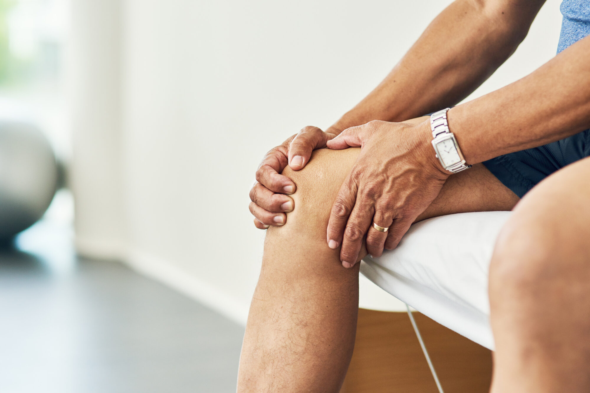 Common Types and Causes of Knee Pain | BenchMark PT