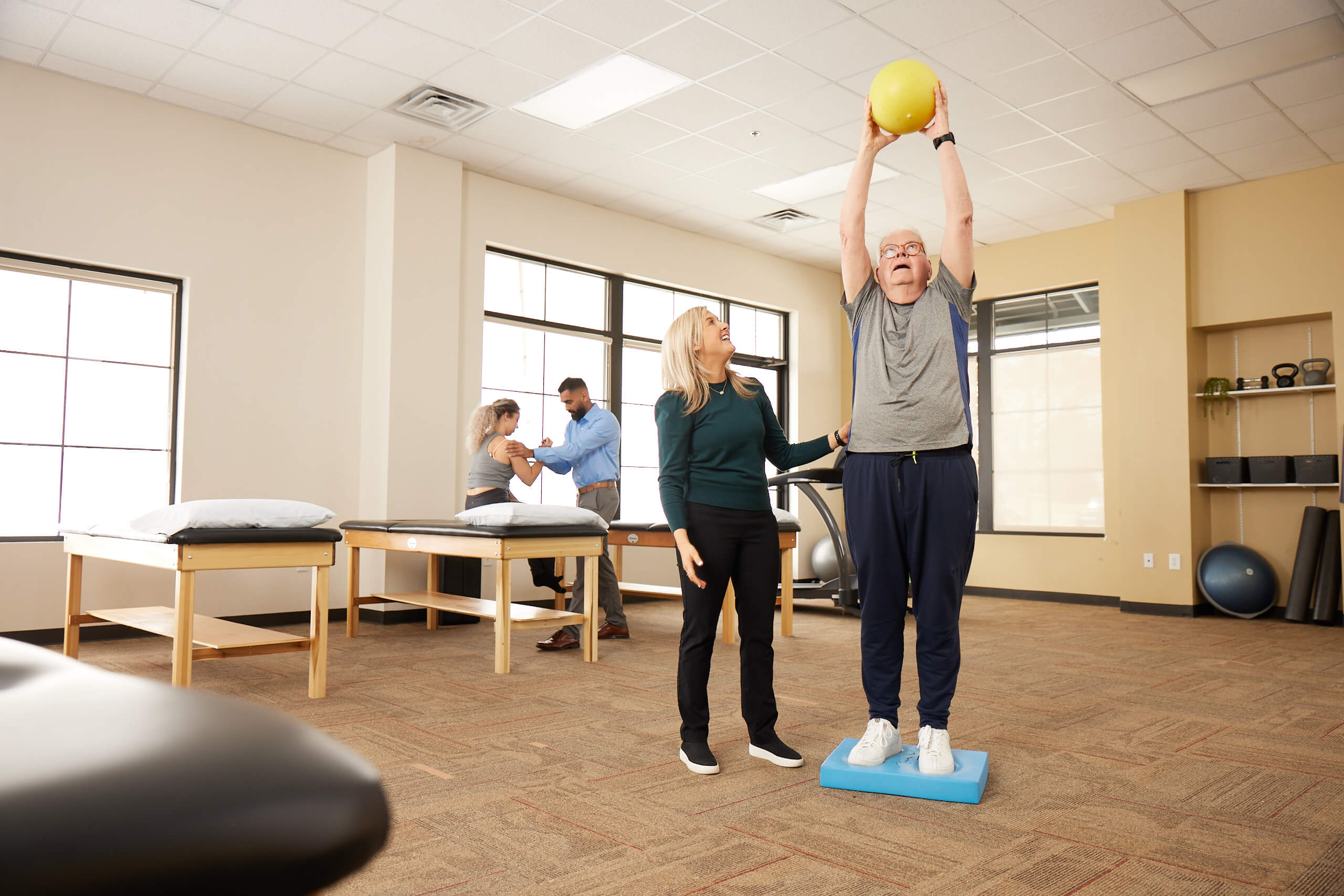 Signs You May Need Neurological Physical Therapy | BenchMark PT