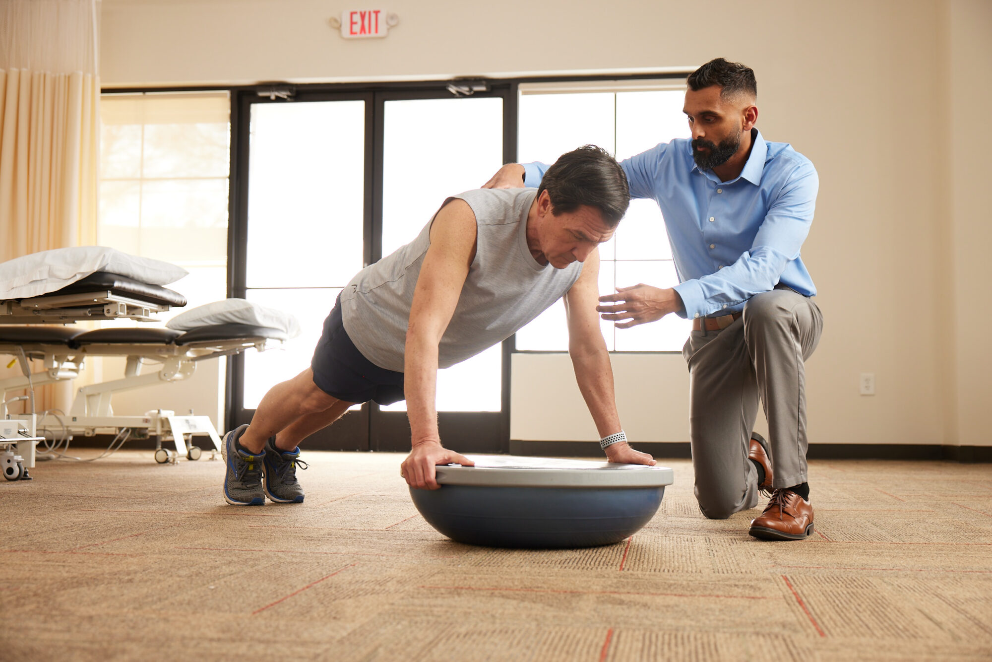 7 Ways Physical Therapy Can Help With Arthritis | BenchMark PT