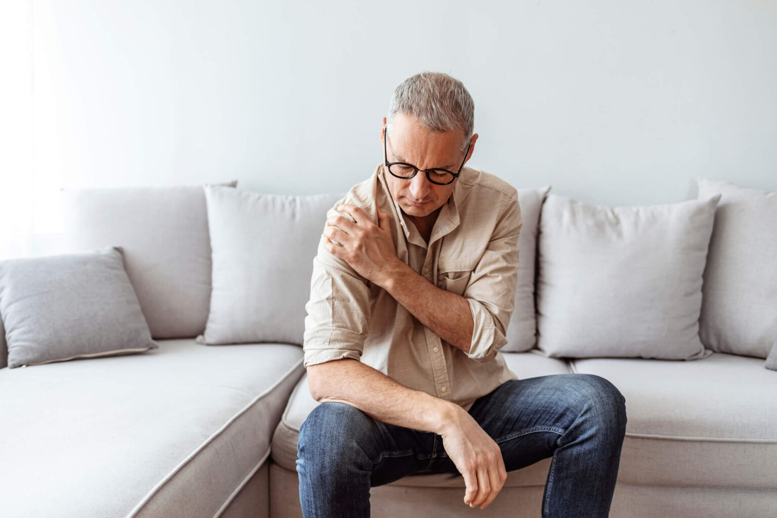 Shoulder Tendonitis Exercise Guide | BenchMark PT